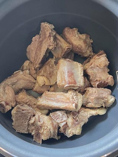 排骨冬瓜木耳汤的做法_怎么做才不腥-第2张图片-山城妙识 排骨冬瓜木耳汤的做法_怎么做才不腥-第2张图片-山城妙识