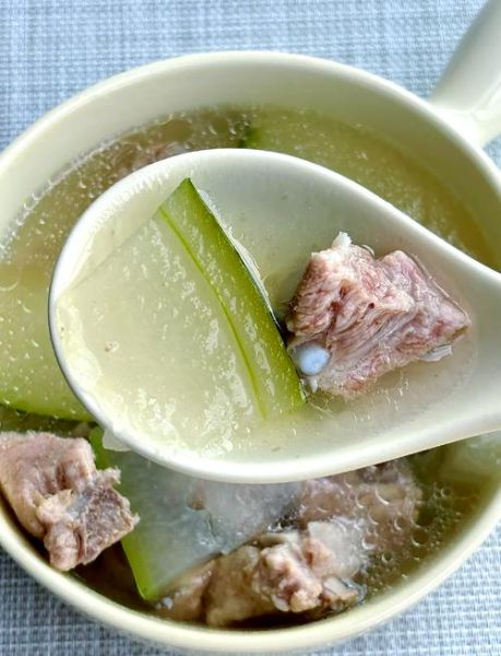 排骨冬瓜木耳汤的做法_怎么做才不腥-第1张图片-山城妙识 排骨冬瓜木耳汤的做法_怎么做才不腥-第1张图片-山城妙识