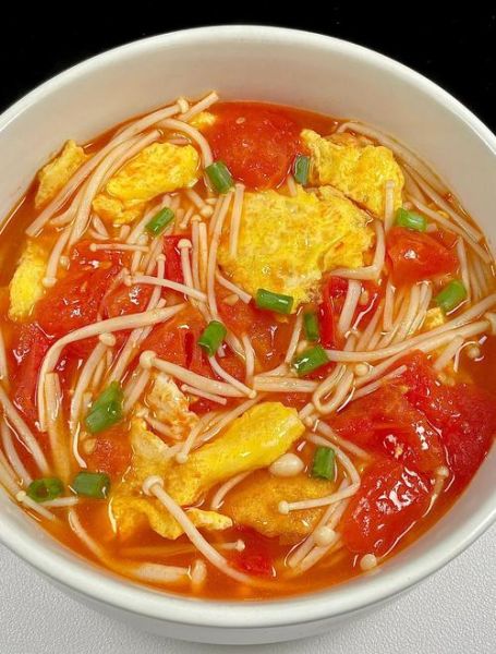 金针菇番茄汤怎么做_番茄金针菇汤的家常做法-第2张图片-山城妙识