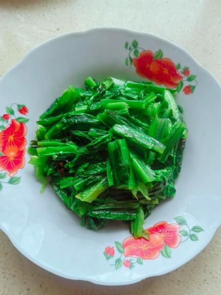素炒油麦菜怎么炒才脆_油麦菜要不要焯水-第1张图片-山城妙识 素炒油麦菜怎么炒才脆_油麦菜要不要焯水-第1张图片-山城妙识
