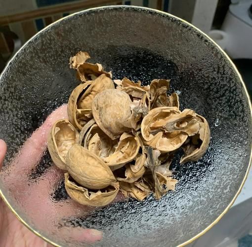 核桃调蛋怎么做_核桃调蛋的做法窍门-第1张图片-山城妙识