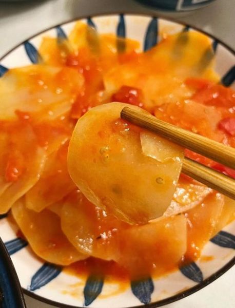 土豆炒西红柿怎么做_土豆炒西红柿先炒哪个-第1张图片-山城妙识