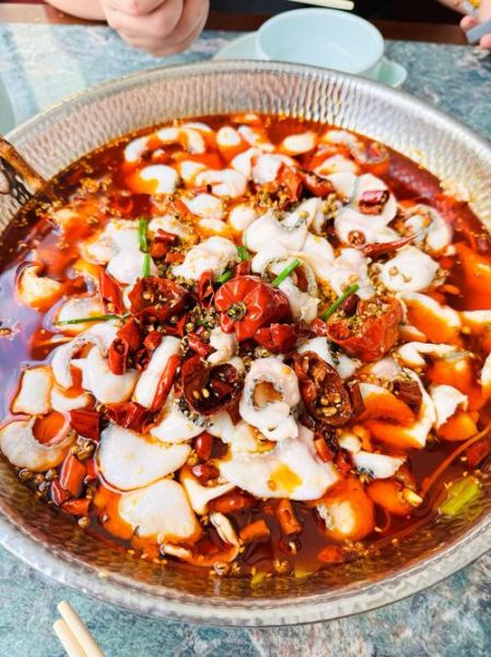 水煮鱼简单的做法_水煮鱼片怎么做好吃-第1张图片-山城妙识