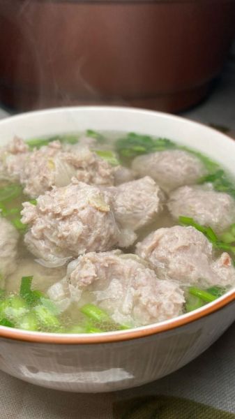 羊肉丸子怎么做好吃_羊肉丸子做法大全-第2张图片-山城妙识 羊肉丸子怎么做好吃_羊肉丸子做法大全-第2张图片-山城妙识