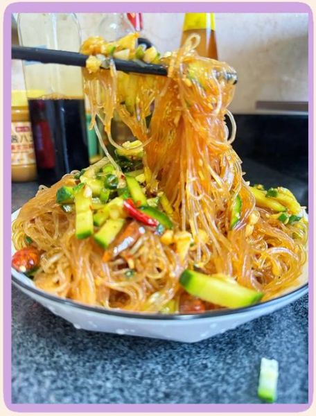 凉拌粉条怎么做好吃_家常凉拌粉条做法-第1张图片-山城妙识