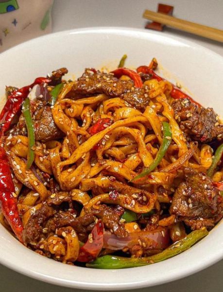 干煸炒面怎么做_干煸炒面需要焯水吗-第1张图片-山城妙识