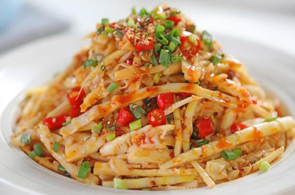 凉调笋丝怎么做_笋丝焯水几分钟-第3张图片-山城妙识 凉调笋丝怎么做_笋丝焯水几分钟-第3张图片-山城妙识