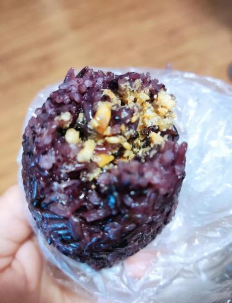 糯米紫米饭怎么做_紫米需要提前泡多久-第3张图片-山城妙识 糯米紫米饭怎么做_紫米需要提前泡多久-第3张图片-山城妙识