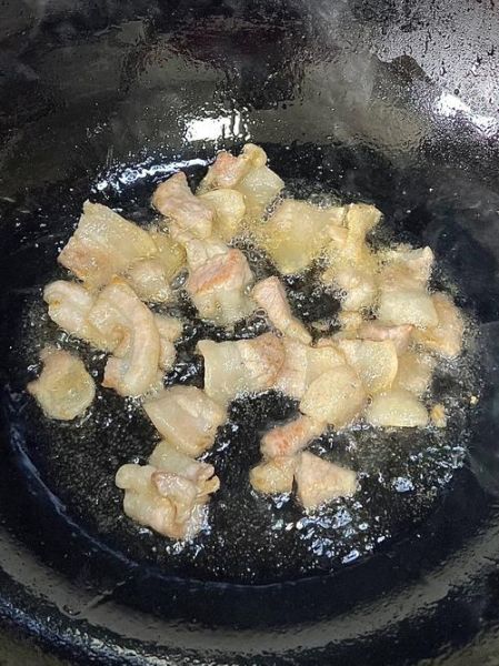 松茸炒肉片怎么做_松茸炒肉片的做法窍门-第1张图片-山城妙识