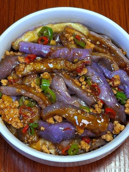 家常烧茄子怎么做_茄子不吸油技巧-第3张图片-山城妙识