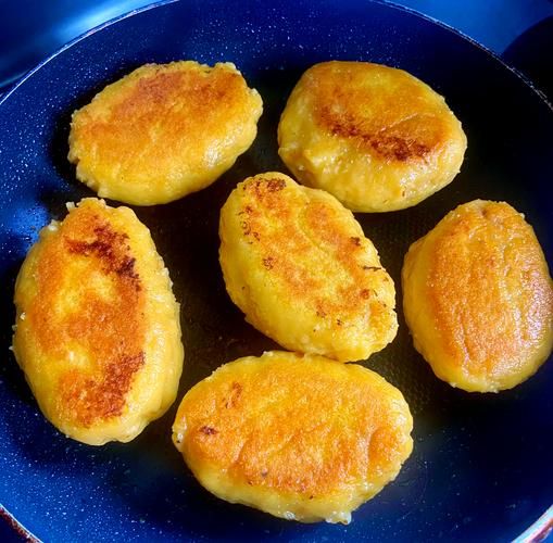 玉米饼怎么做_玉米饼需要发酵吗-第1张图片-山城妙识