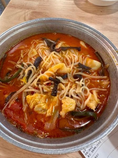 泡椒米线怎么做_泡椒米线家常做法-第1张图片-山城妙识