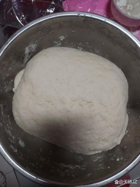 正宗猪肉大葱包子怎么做_发面技巧与馅料配比-第3张图片-山城妙识