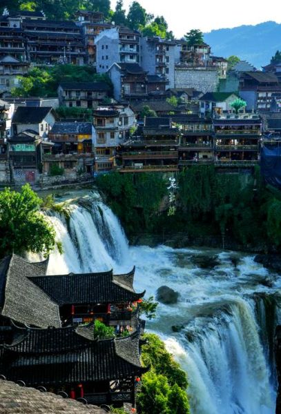 湘西有哪些旅游景点_湘西最值得去的地方-第1张图片-山城妙识