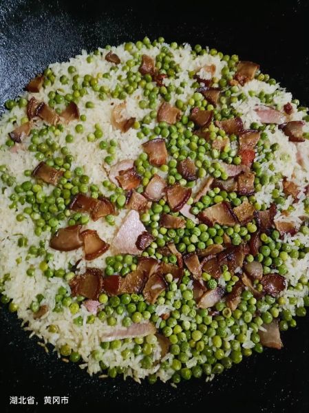 腊肉豌豆饭怎么做_腊肉豌豆饭需要焯水吗-第1张图片-山城妙识