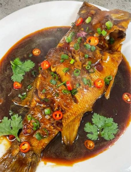 清炖鲈鱼怎么做好吃_清炖鲈鱼的家常做法-第3张图片-山城妙识