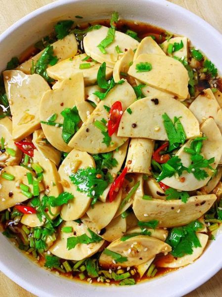 卤素鸡怎么做_卤素鸡需要焯水吗-第3张图片-山城妙识