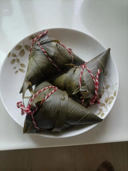 火腿肠粽子怎么包_火腿肠粽子煮多久才熟-第2张图片-山城妙识 火腿肠粽子怎么包_火腿肠粽子煮多久才熟-第2张图片-山城妙识