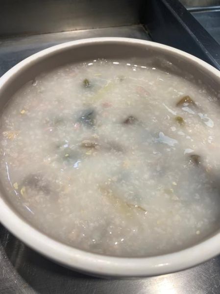 皮蛋瘦肉粥怎么做_皮蛋瘦肉粥做法视频-第2张图片-山城妙识