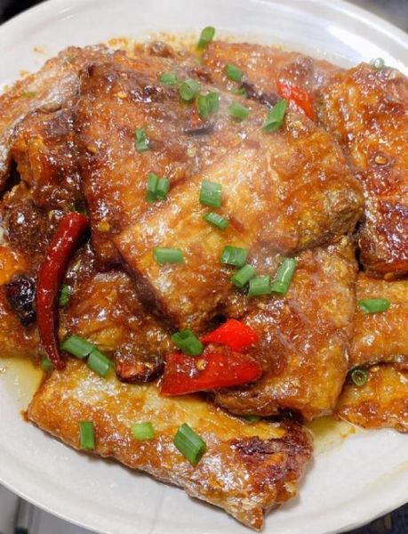 带鱼怎么做好吃_家常红烧带鱼做法-第1张图片-山城妙识