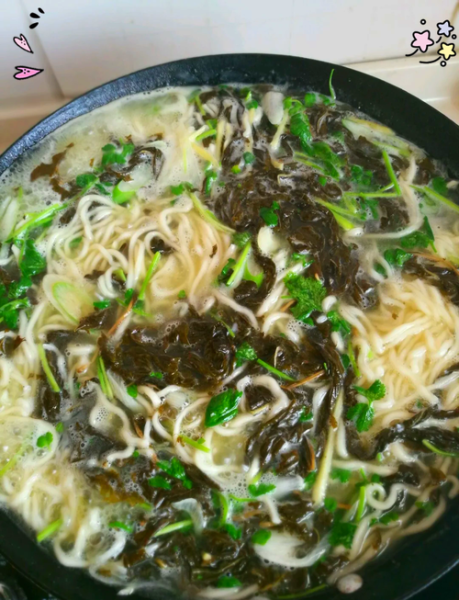 新鲜芝麻叶面条怎么做_芝麻叶面条的家常做法-第2张图片-山城妙识 新鲜芝麻叶面条怎么做_芝麻叶面条的家常做法-第2张图片-山城妙识