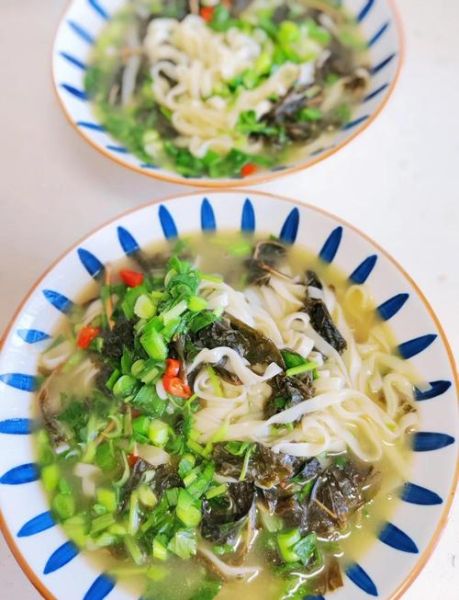 新鲜芝麻叶面条怎么做_芝麻叶面条的家常做法-第1张图片-山城妙识 新鲜芝麻叶面条怎么做_芝麻叶面条的家常做法-第1张图片-山城妙识