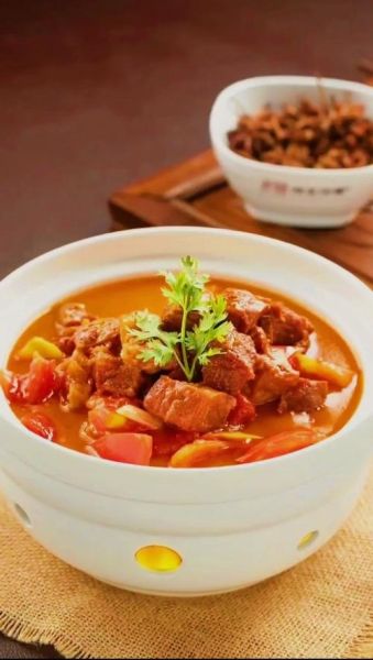 西红柿炖牛腩怎么做_牛腩炖多久才软烂-第1张图片-山城妙识 西红柿炖牛腩怎么做_牛腩炖多久才软烂-第1张图片-山城妙识