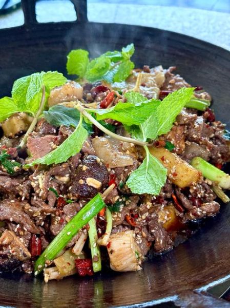 正宗干锅牛肉怎么做_干锅牛肉用什么部位最好-第1张图片-山城妙识 正宗干锅牛肉怎么做_干锅牛肉用什么部位最好-第1张图片-山城妙识