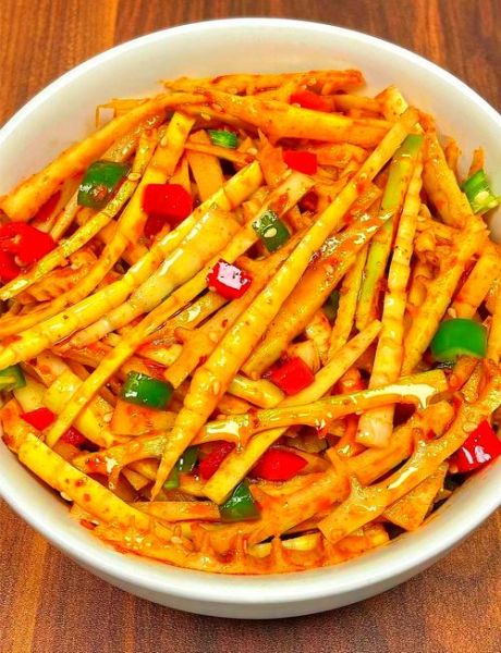 凉拌竹笋怎么做好吃_凉拌竹笋需要焯水吗-第1张图片-山城妙识