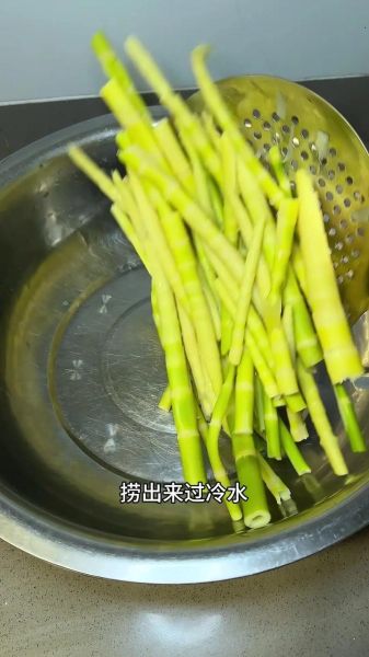 凉拌竹笋怎么做好吃_凉拌竹笋需要焯水吗-第3张图片-山城妙识
