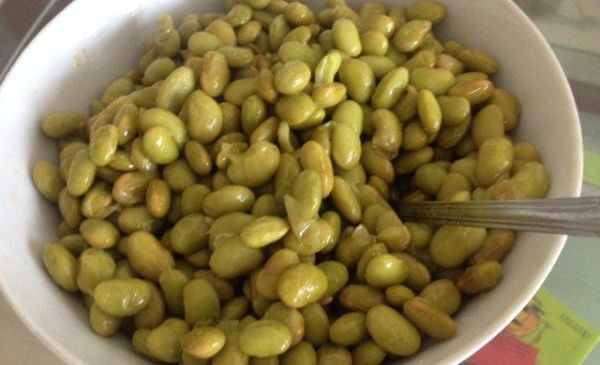 清蒸毛豆米怎么做_清蒸毛豆米要焯水吗-第1张图片-山城妙识