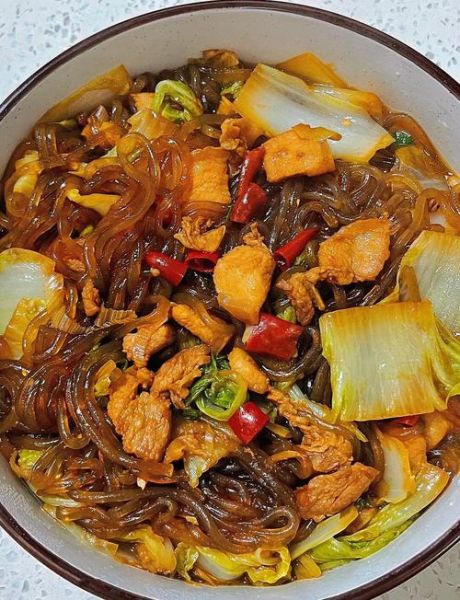 猪肉粉条炖白菜怎么做_家常做法步骤详解-第2张图片-山城妙识