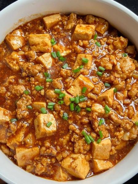 猪肉炖豆腐怎么做好吃_家常做法步骤详解-第2张图片-山城妙识