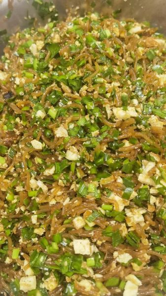 粉条鸡蛋韭菜馅怎么做_韭菜鸡蛋粉条饺子馅比例-第1张图片-山城妙识 粉条鸡蛋韭菜馅怎么做_韭菜鸡蛋粉条饺子馅比例-第1张图片-山城妙识