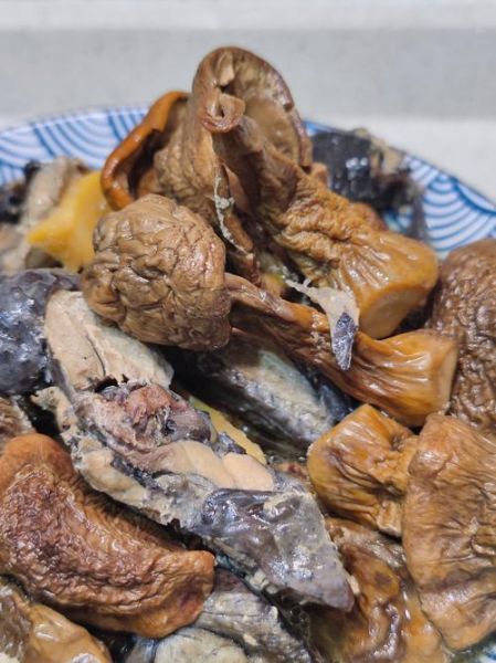 新鲜松茸炖鸡怎么做_松茸炖鸡需要焯水吗-第3张图片-山城妙识 新鲜松茸炖鸡怎么做_松茸炖鸡需要焯水吗-第3张图片-山城妙识