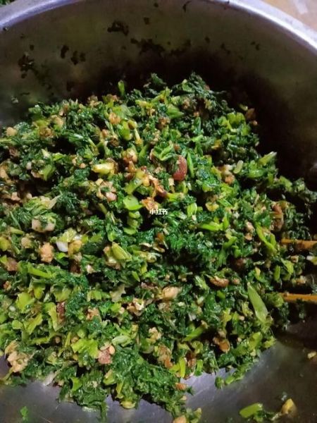 小白菜素馅饺子怎么调馅_小白菜素馅饺子要不要焯水-第2张图片-山城妙识 小白菜素馅饺子怎么调馅_小白菜素馅饺子要不要焯水-第2张图片-山城妙识