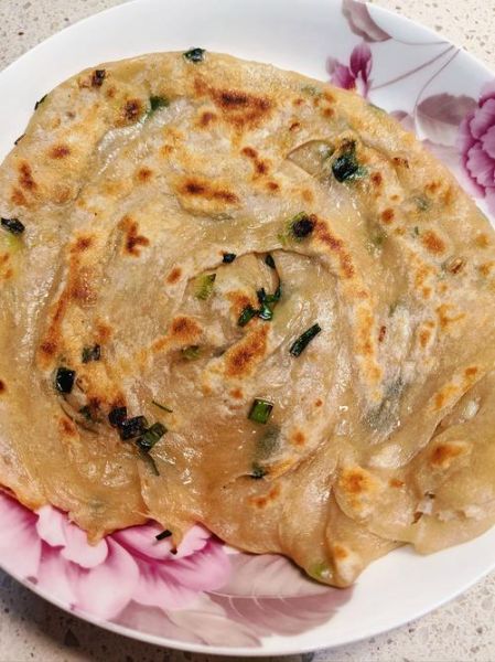 香葱饼怎么做_香葱饼的家常做法-第1张图片-山城妙识 香葱饼怎么做_香葱饼的家常做法-第1张图片-山城妙识