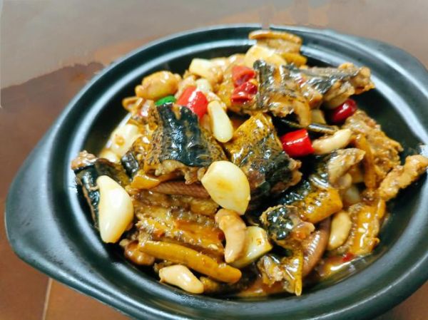 炖黄鳝的做法_黄鳝怎么炖才嫩-第1张图片-山城妙识 炖黄鳝的做法_黄鳝怎么炖才嫩-第1张图片-山城妙识