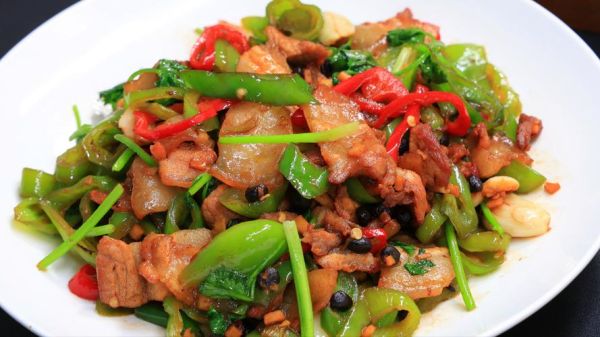 农家小炒肉怎么做_家常小炒肉简单做法-第3张图片-山城妙识