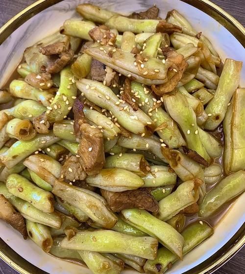 芸豆炒肉怎么炒好吃_芸豆炒肉的家常做法-第1张图片-山城妙识