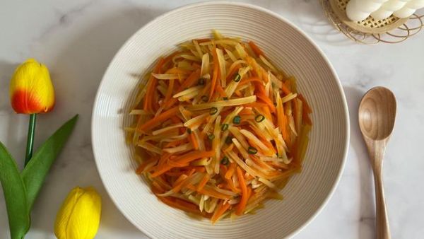 土豆丝胡萝卜丝怎么炒_土豆丝胡萝卜丝焯水吗-第2张图片-山城妙识