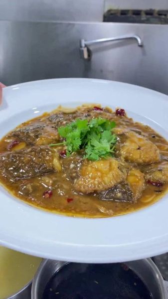 蝶鱼尾怎么做_家常蝶鱼尾做法步骤详解-第1张图片-山城妙识 蝶鱼尾怎么做_家常蝶鱼尾做法步骤详解-第1张图片-山城妙识