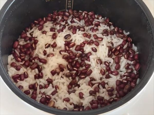 红豆米饭怎么煮_红豆泡多久才软糯-第3张图片-山城妙识 红豆米饭怎么煮_红豆泡多久才软糯-第3张图片-山城妙识