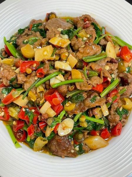 小炒黄牛肉正宗做法_怎么做才嫩-第1张图片-山城妙识 小炒黄牛肉正宗做法_怎么做才嫩-第1张图片-山城妙识