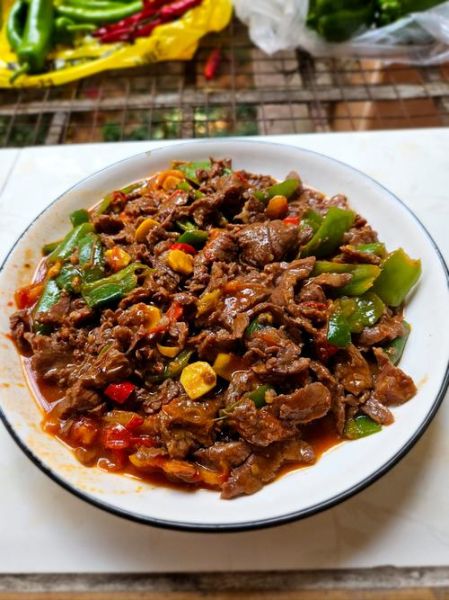 生牛肉怎么炒才嫩_生牛肉家常做法步骤-第1张图片-山城妙识 生牛肉怎么炒才嫩_生牛肉家常做法步骤-第1张图片-山城妙识