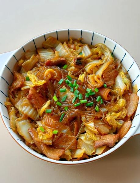 猪肉炖粉条怎么做_正宗东北做法-第1张图片-山城妙识 猪肉炖粉条怎么做_正宗东北做法-第1张图片-山城妙识