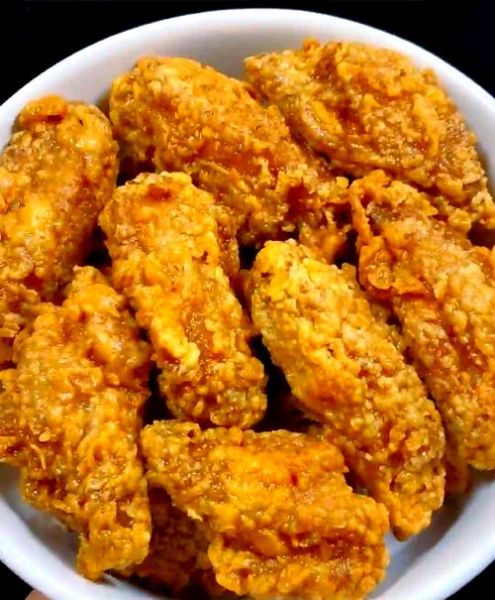 炸鸡翅的家常做法_怎样炸鸡翅外酥里嫩-第1张图片-山城妙识