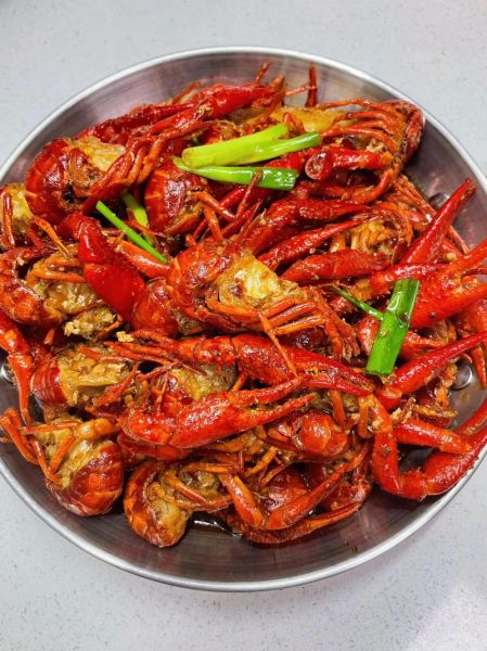 家常小龙虾最简单做法_小龙虾怎么清洗最干净-第3张图片-山城妙识 家常小龙虾最简单做法_小龙虾怎么清洗最干净-第3张图片-山城妙识