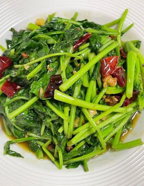 青菜怎么炒才翠绿_青菜焯水几分钟口感最好-第3张图片-山城妙识 青菜怎么炒才翠绿_青菜焯水几分钟口感最好-第3张图片-山城妙识