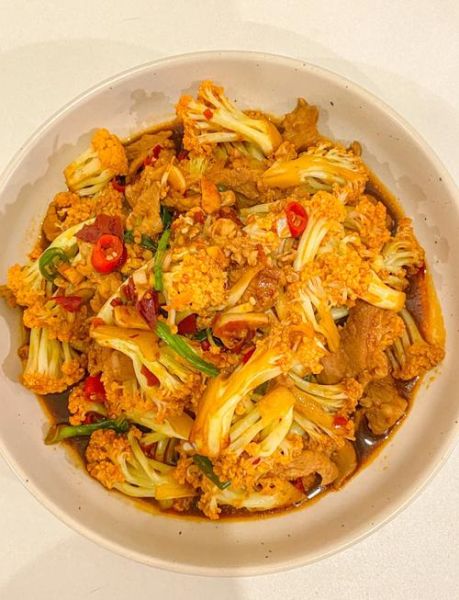 菜花炒肉怎么做_菜花炒肉先炒肉还是先炒菜花-第1张图片-山城妙识 菜花炒肉怎么做_菜花炒肉先炒肉还是先炒菜花-第1张图片-山城妙识